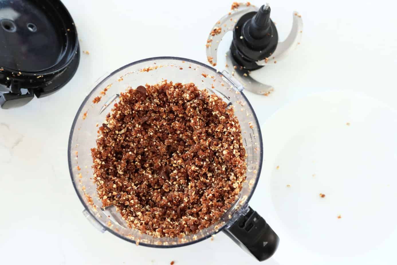 5-Min. Lara Balls {Copycat Larabar Recipe Made Easy} - The From Scratch ...